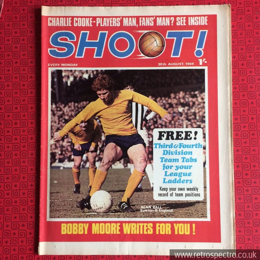 Shoot Football Magazine - 30 Aug 1969 - RetroSpectro