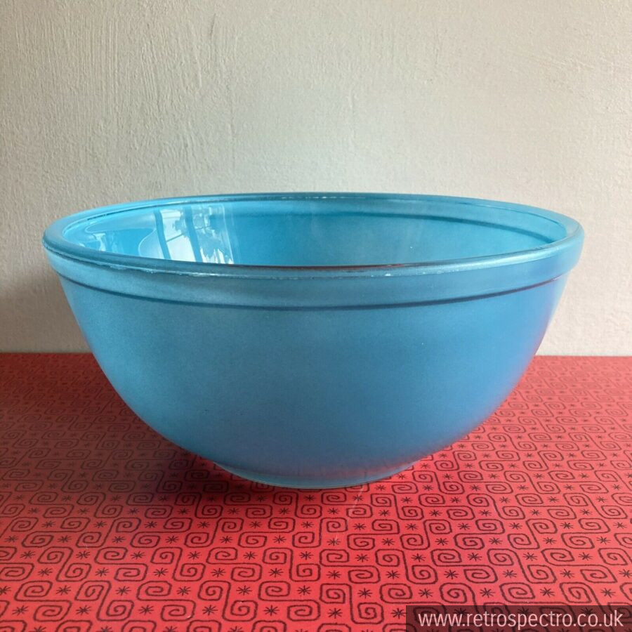 JAJ Pyrex Mixing Bowl - RetroSpectro