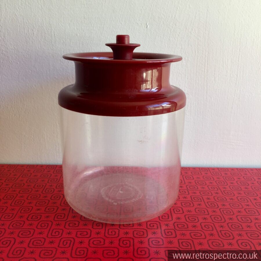 Tupperware Container With Airtight Lid - RetroSpectro