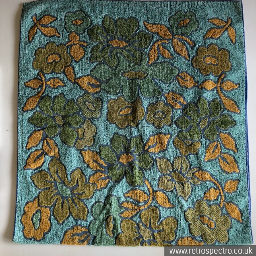 Indian Cotton Bath Towel - RetroSpectro