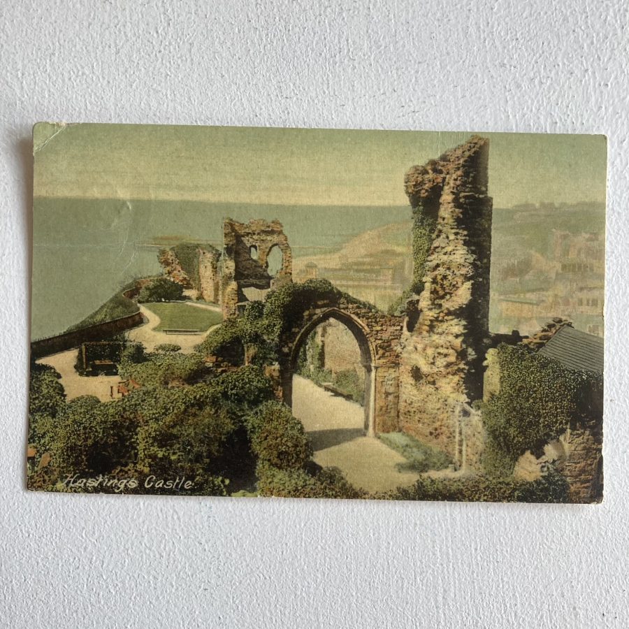 Postcard - Hastings Castle - RetroSpectro