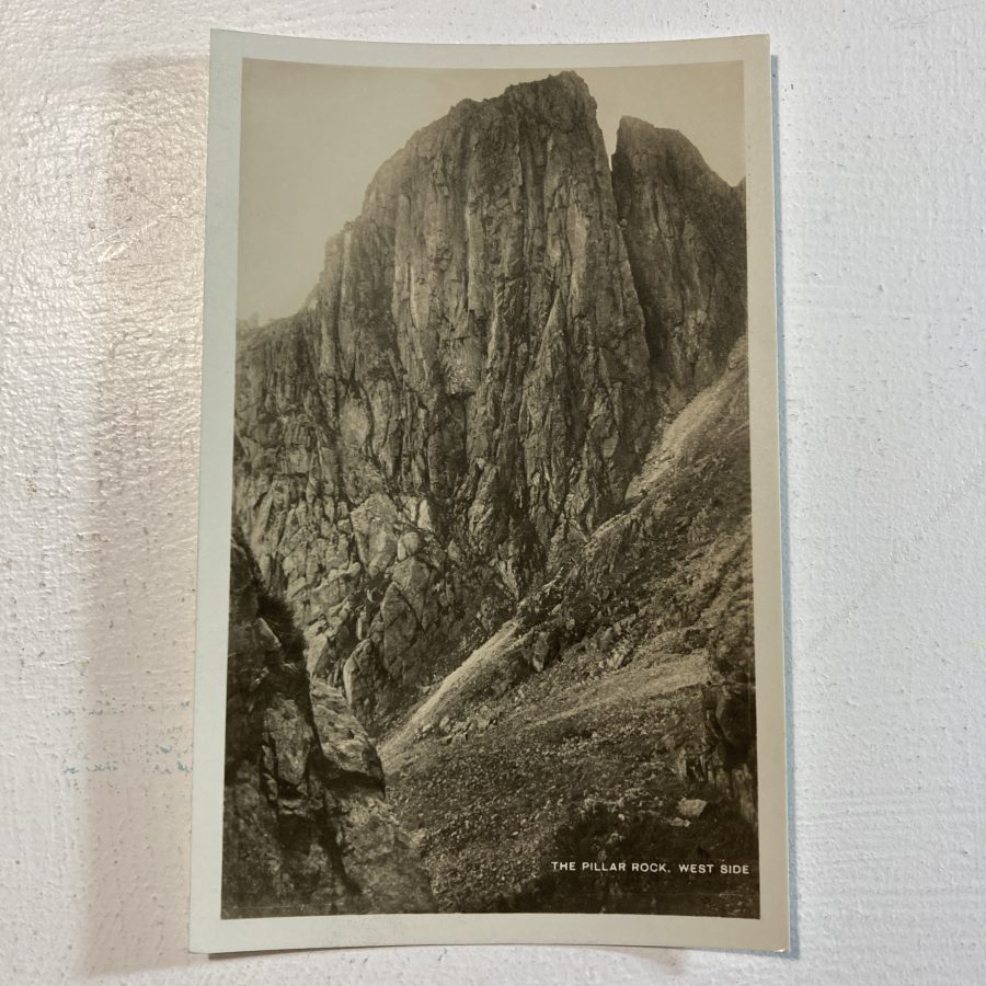 Postcard - The Pillar Rock, West Side - RetroSpectro